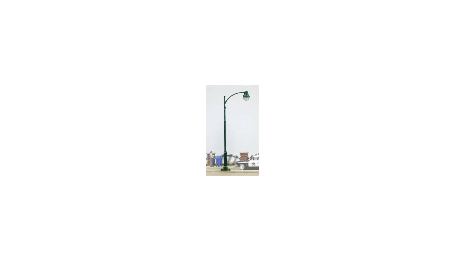 Modern Street Light, HO, Walthers SceneMaster 4309
